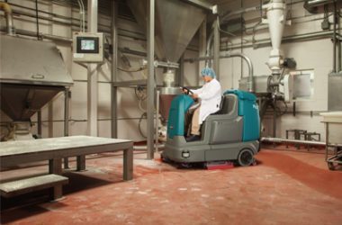 Tennant scrubbers equipped with ec-H20 technology - Food & Beverage ...